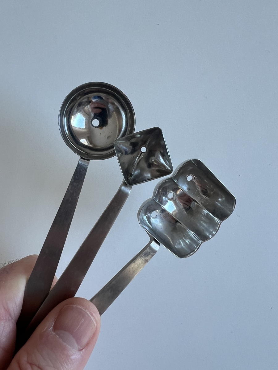 Tackling the Overstuffed Gadget Drawer - The Provincetown Independent Tackling the Overstuffed Gadget Drawer - The Provincetown Independent